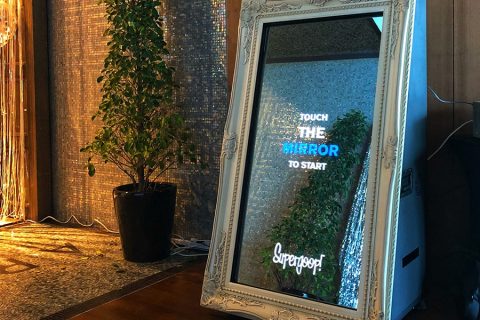 Photo Booth Singapore | Photo Booth Price & Rental Services SG