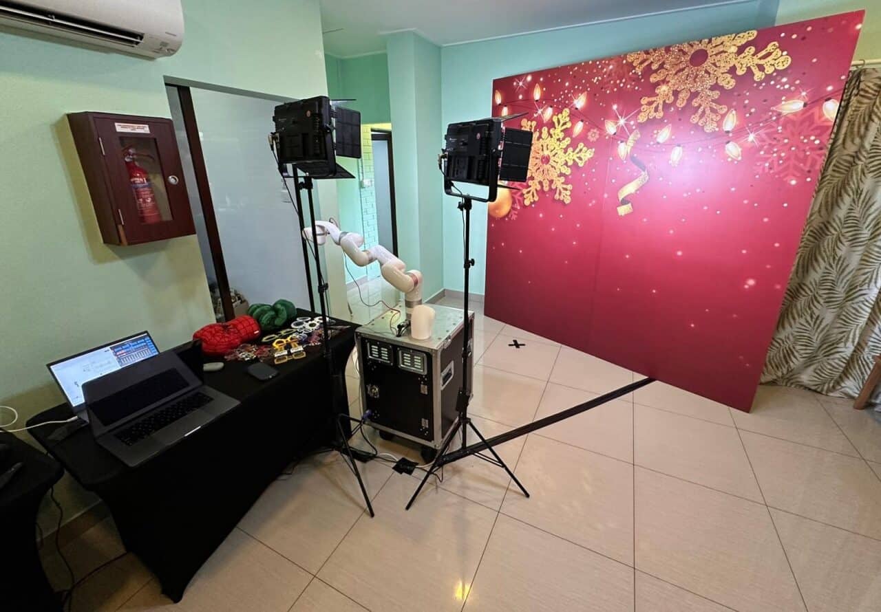 Glambot Video Booth Singapore | Instantly.sg Red Carpet Slow Mo Video