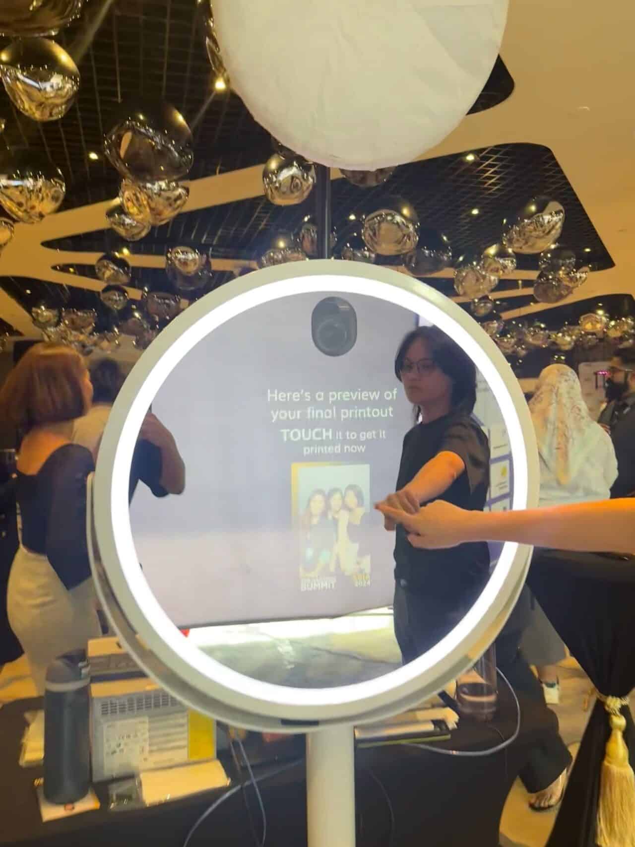 Beauty Magic Mirror Photobooth - Best Photobooth Singapore