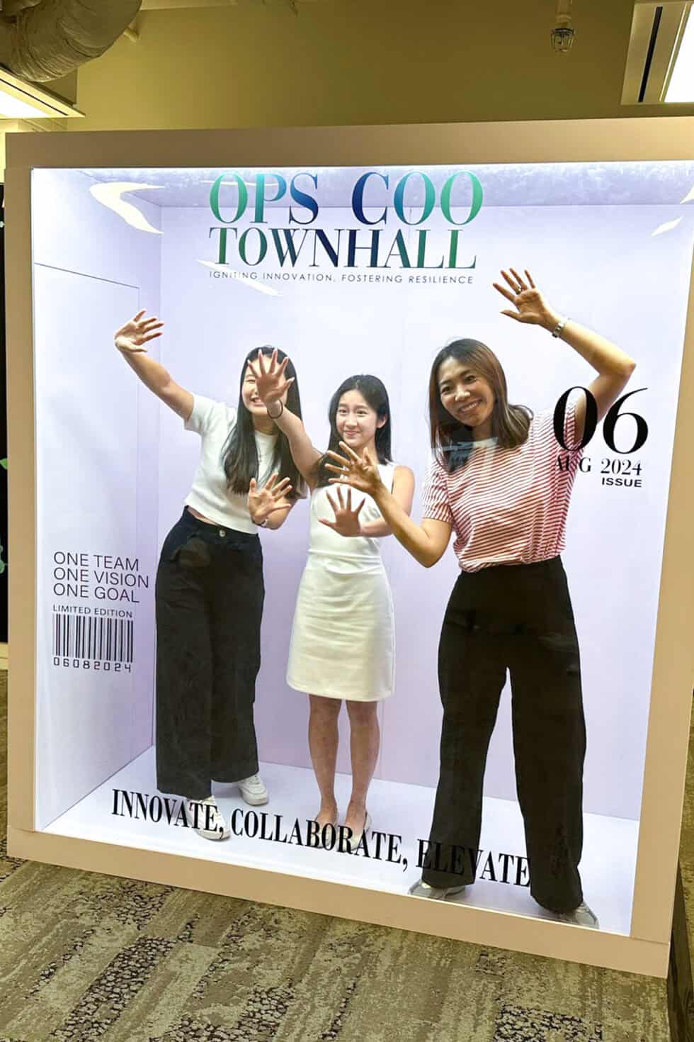 Magazine Photo Booth | Singapore Best Photo Booth - Instantly.sg